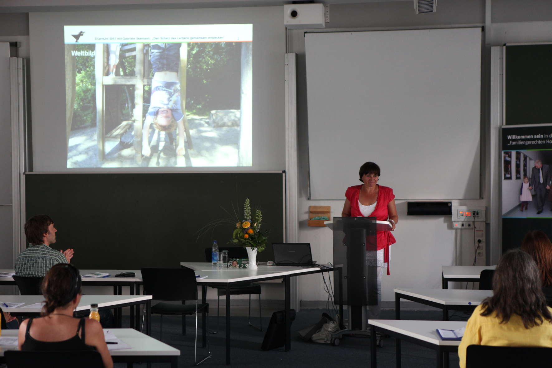 Wissbegierige Eltern im Hörsaal - Hochschule Wismar Wissbegierige Eltern im Hörsaal - Hochschule Wismar