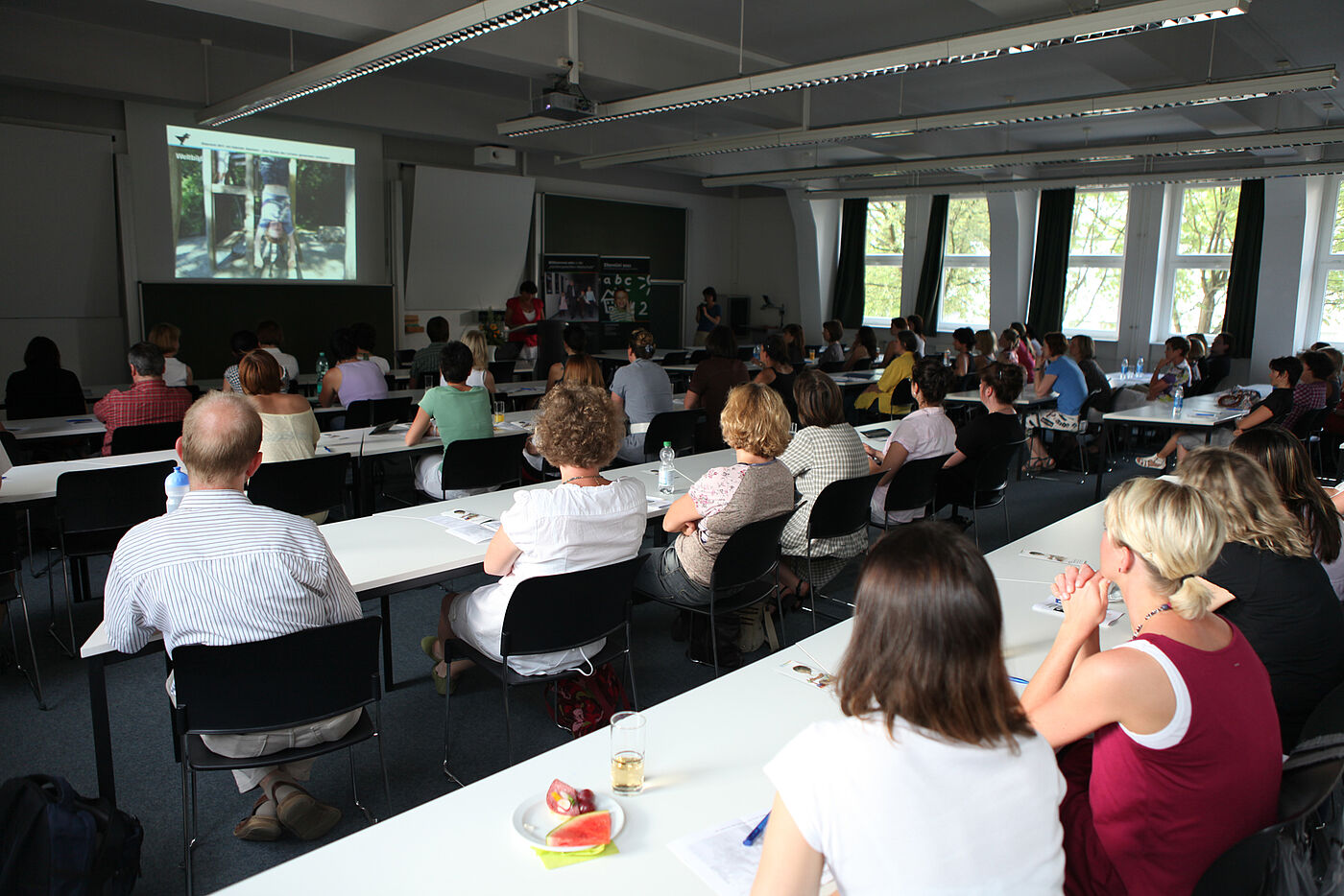 Wissbegierige Eltern im Hörsaal - Hochschule Wismar Wissbegierige Eltern im Hörsaal - Hochschule Wismar